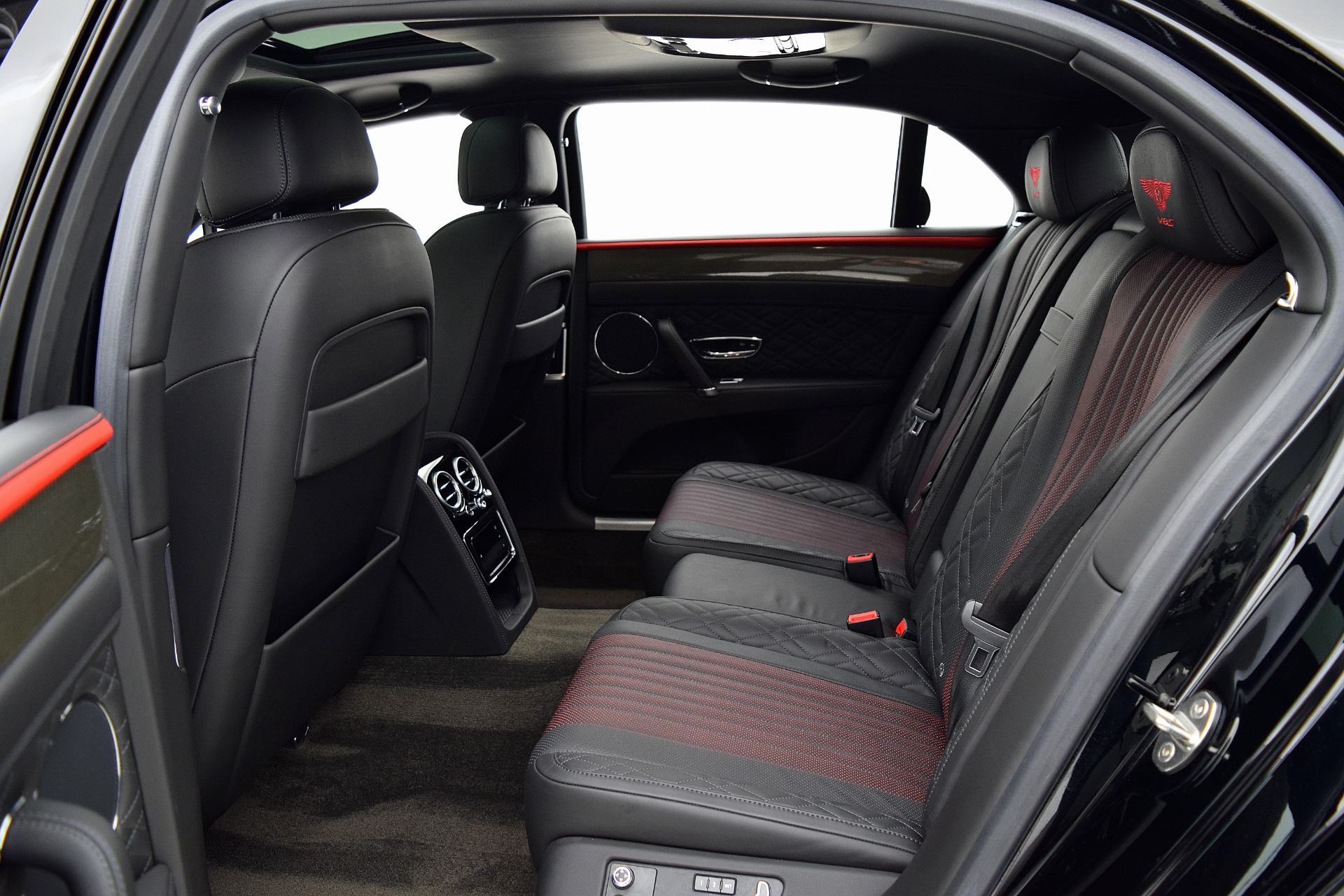 Used 2018 Bentley Flying Spur V8 S Design Series Red Pack For Sale ...