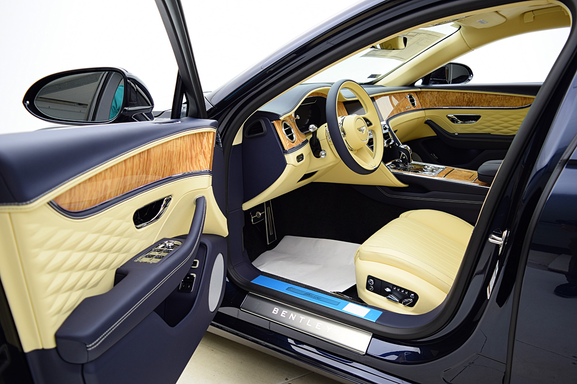 New 2023 Bentley Flying Spur Azure V8 For Sale ($266,020) | Rolls-Royce ...