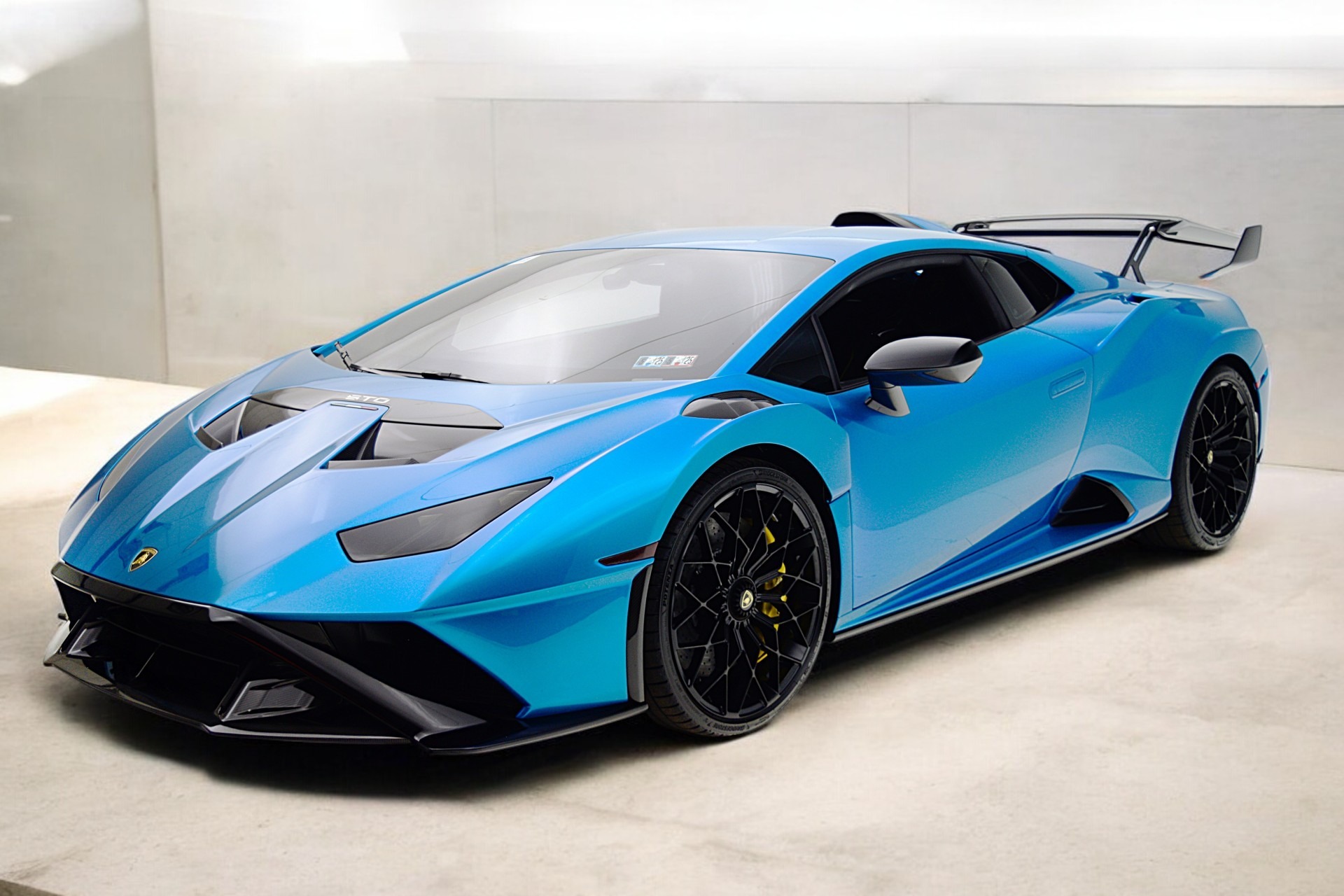 2022 Lamborghini Huracan Sto Price