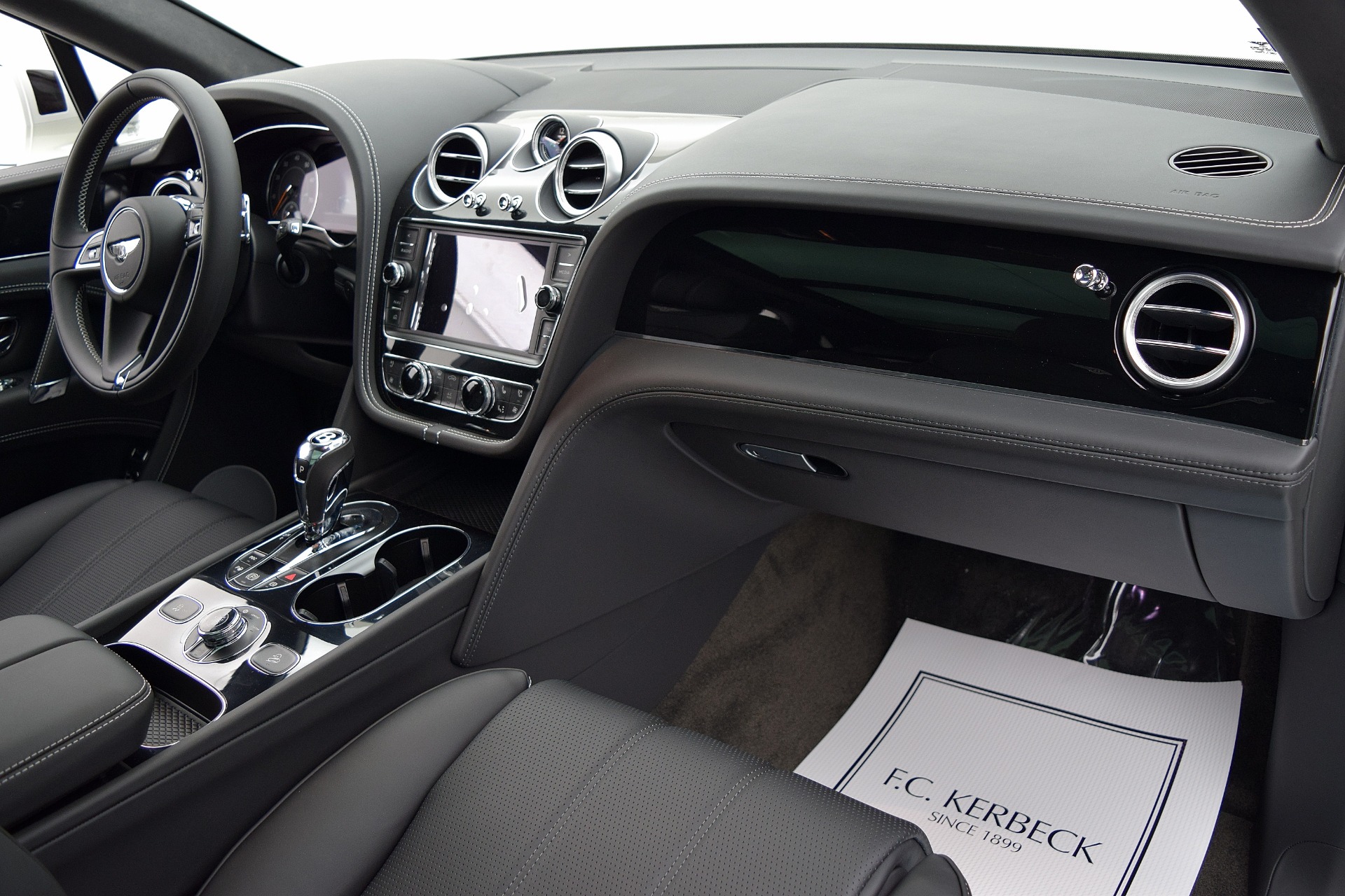 Used 2018 Bentley Bentayga W12 Signature Black Edtion For Sale ...